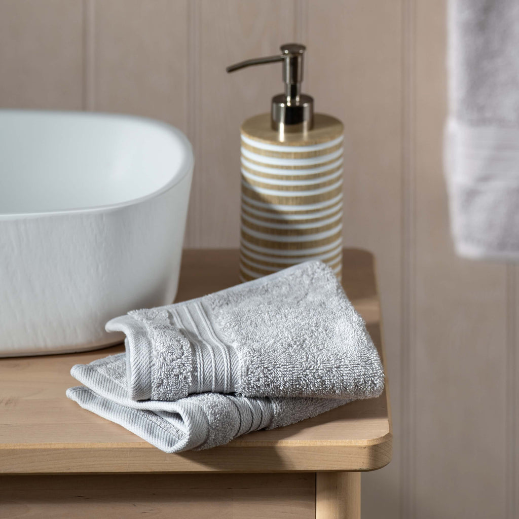 Light Grey Luxury Egyptian Cotton Face Cloth Pair | Soak&Sleep
