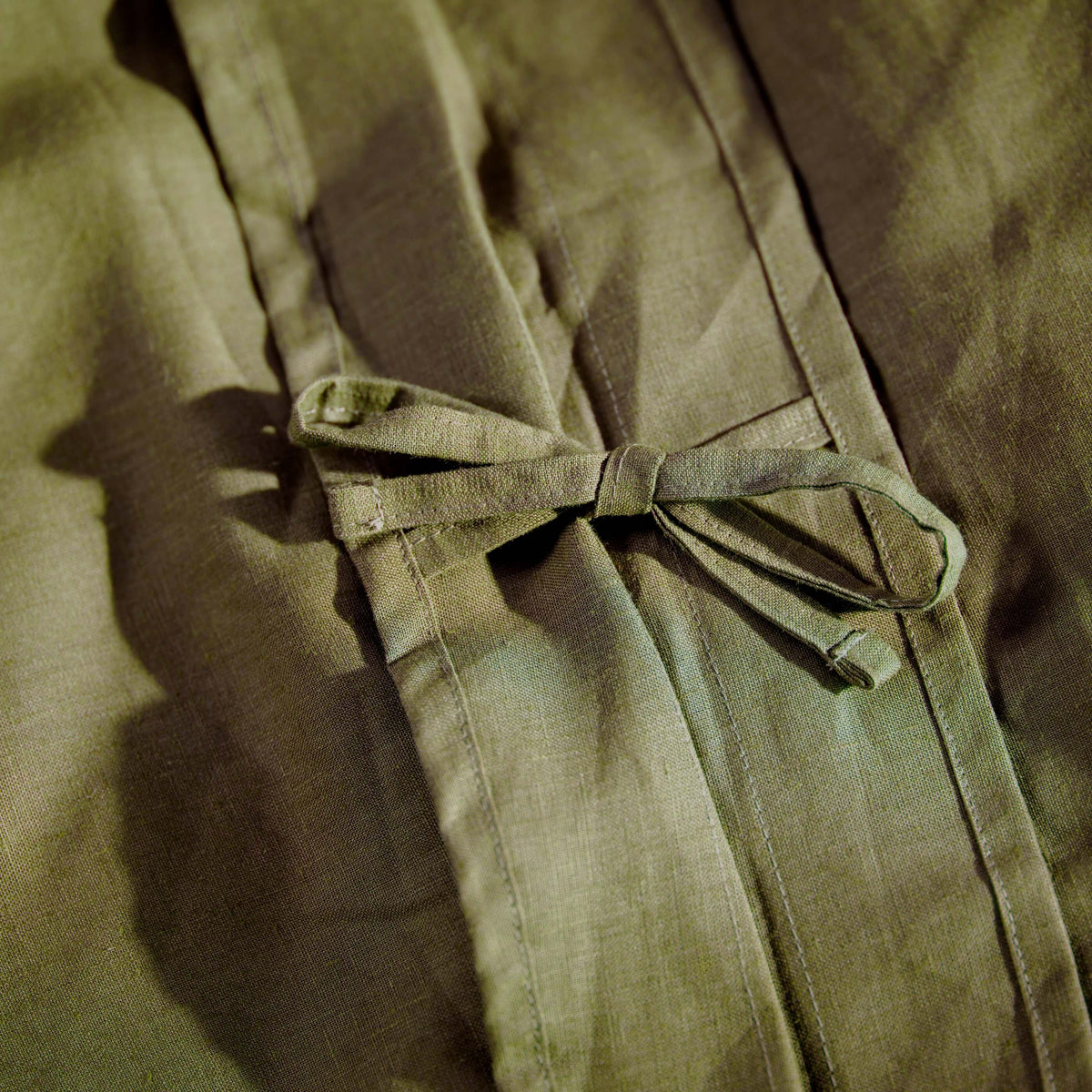 Olive Green French Linen Bedding And Bed Sheets | Soak&Sleep
