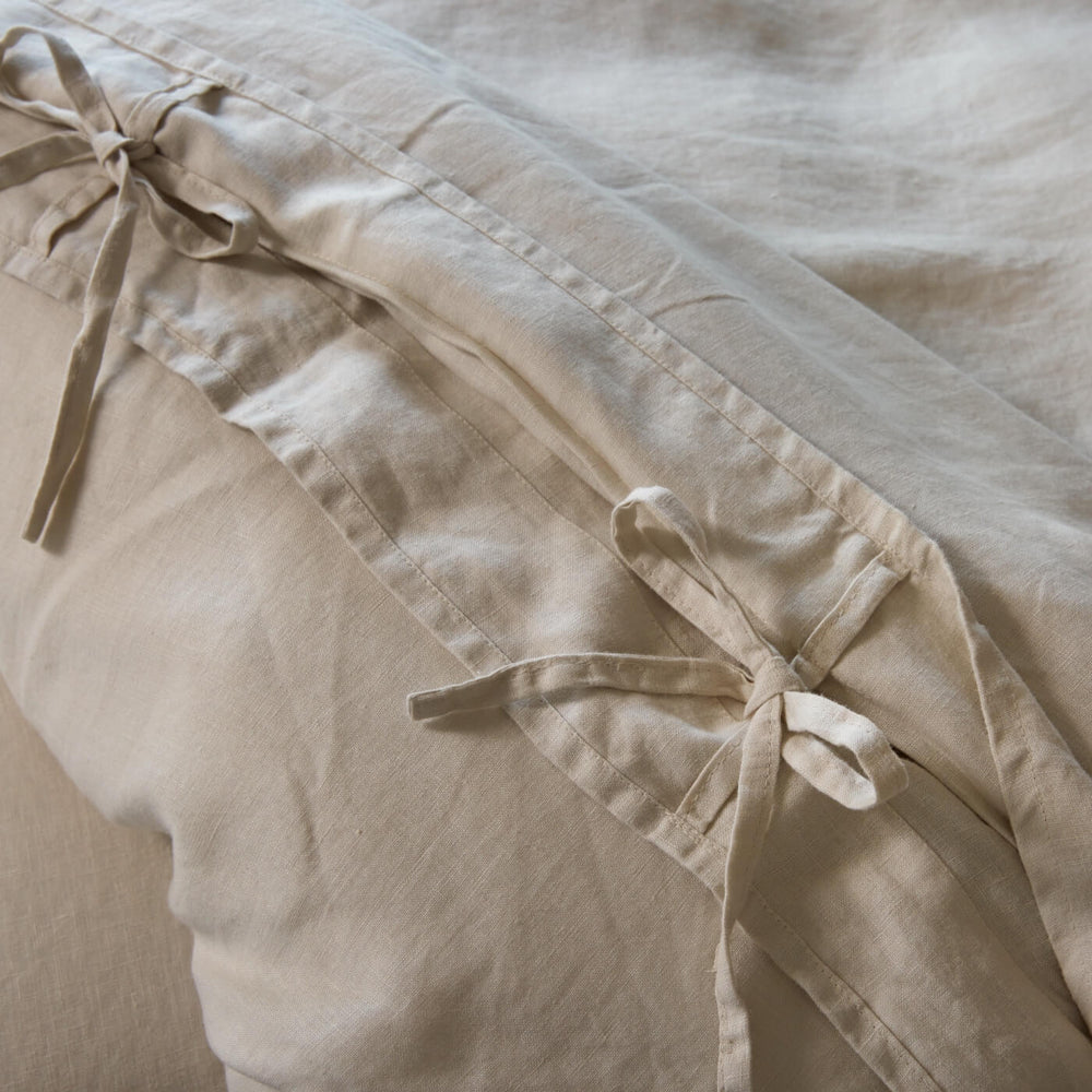 Natural French Linen Bedding And Bed Sheets | Soak&Sleep