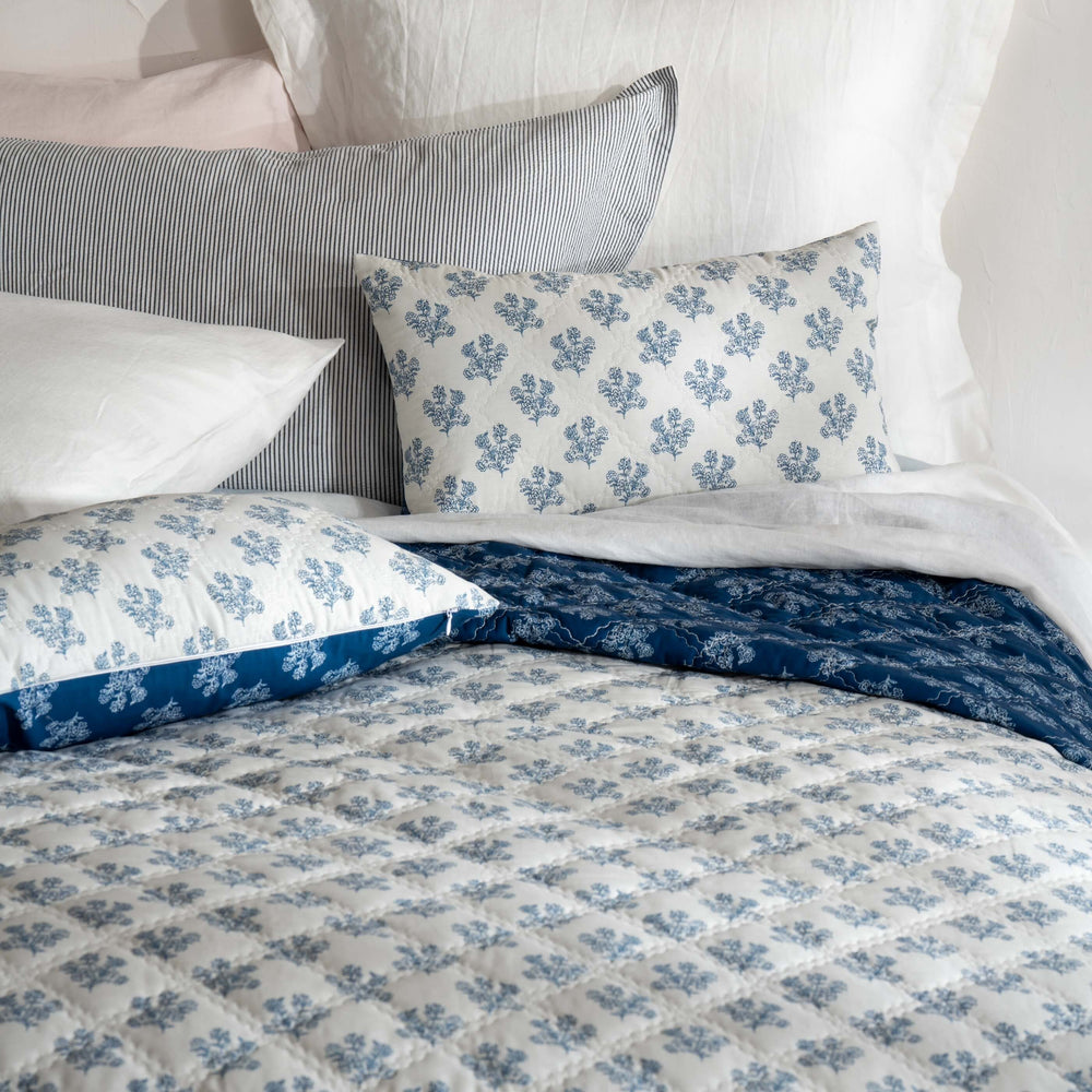 Midnight Blue Reversible Floral Print Bedspreads & Cushion Covers Soak ...