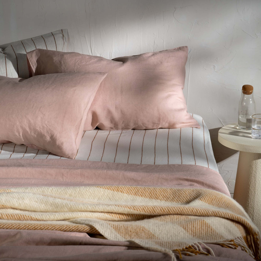 Soft Pink French Linen Bedding and Sheets | Soak&Sleep